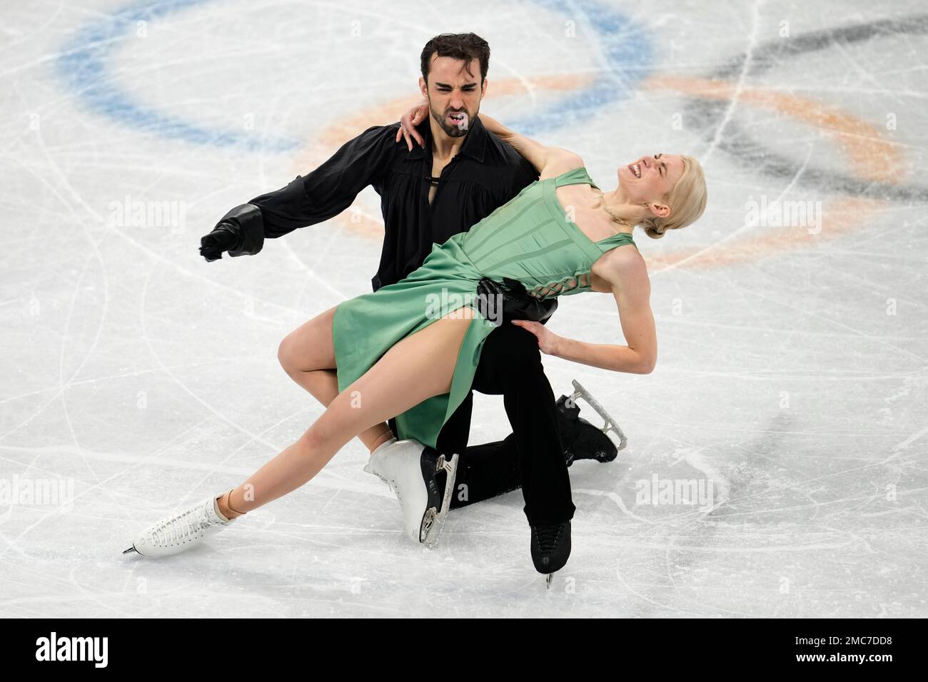Olivia Smart and Adrian Diaz, of Spain, perform their routine in the ...