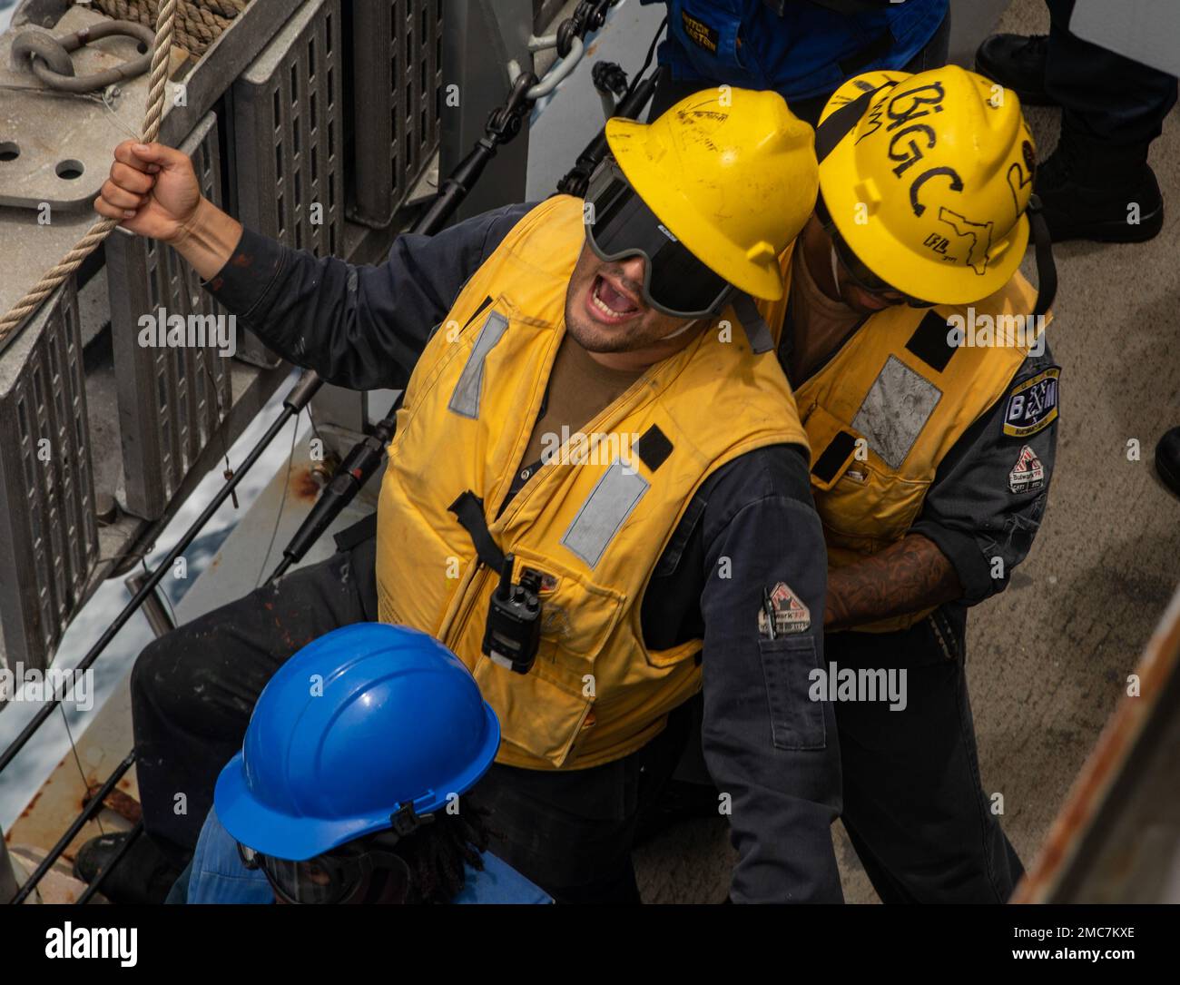 EAST CHINA SEA (June 26, 2022) Boatswain’s Mate 3rd Class Daniel Bello ...