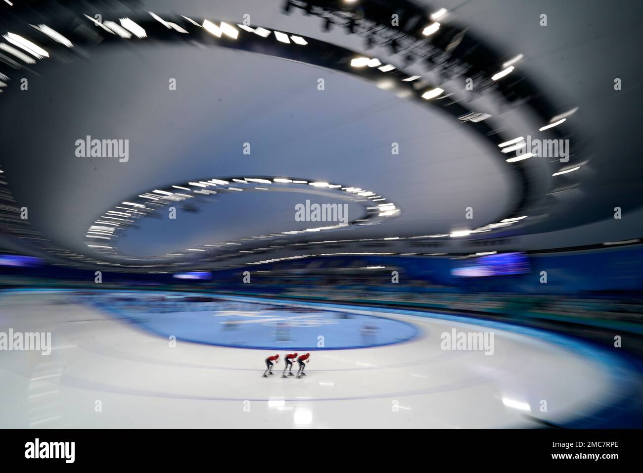 Team Norway competes in the speedskating women's team pursuit ...