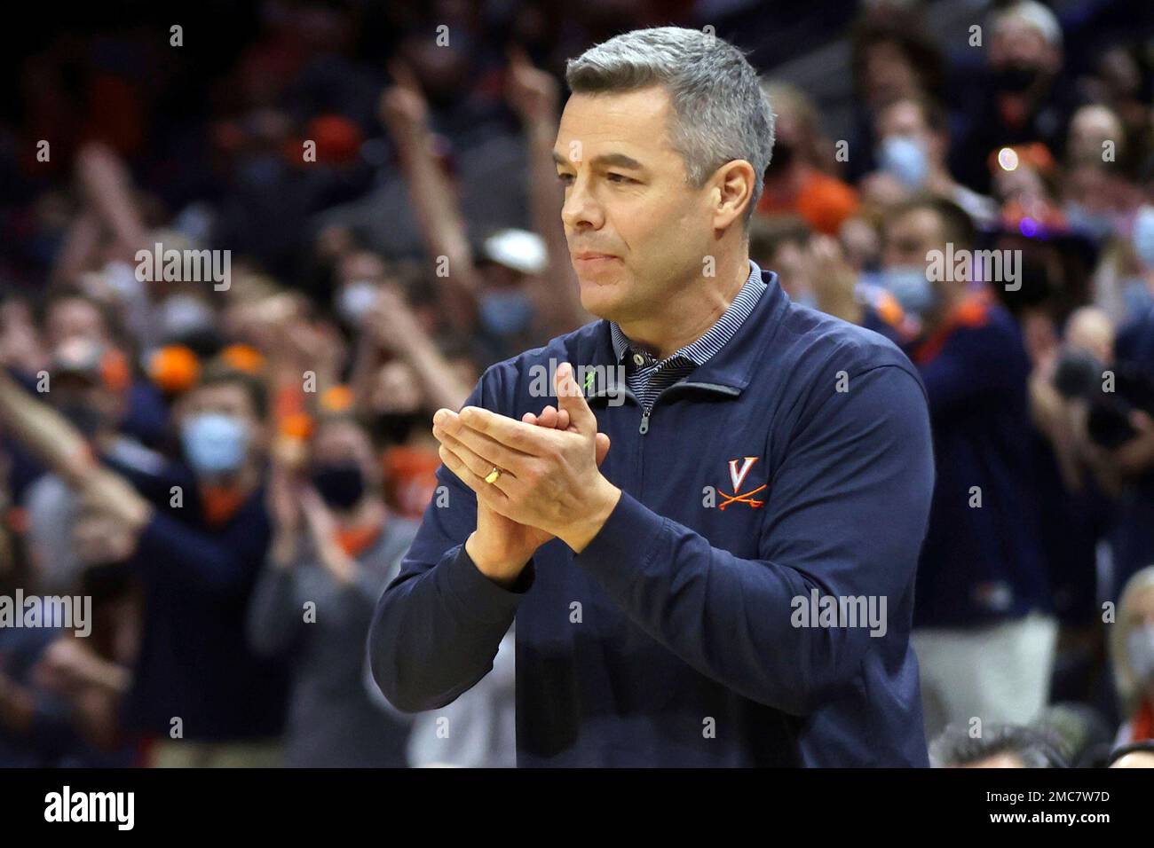 Virginia head coach Tony Bennett reacts to a play during an NCAA ...