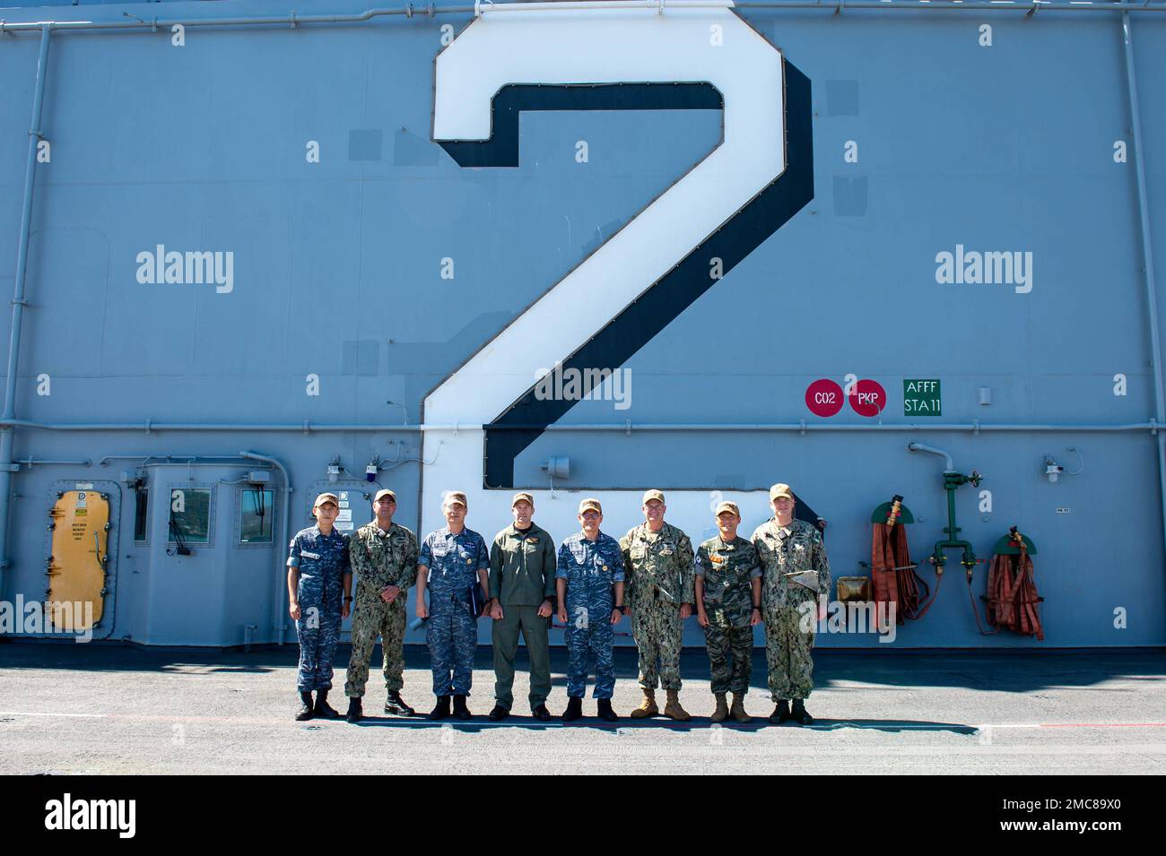 PEARL HARBOR (June 27, 2022) Amphibious Squadron (PHIBRON) 5 and USS ...