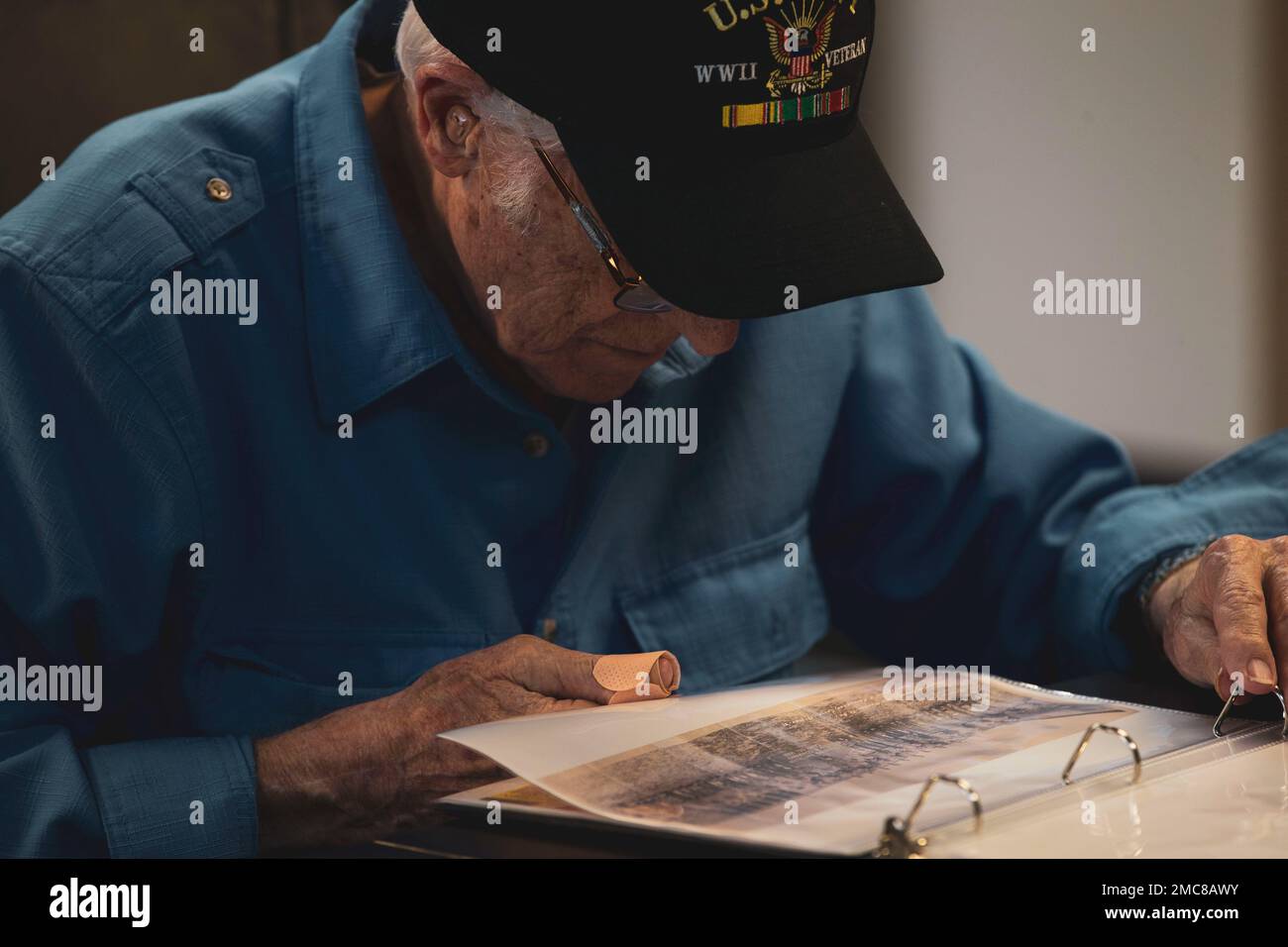 Jack Gutman, a former U.S. Navy corpsman who served during World War II ...