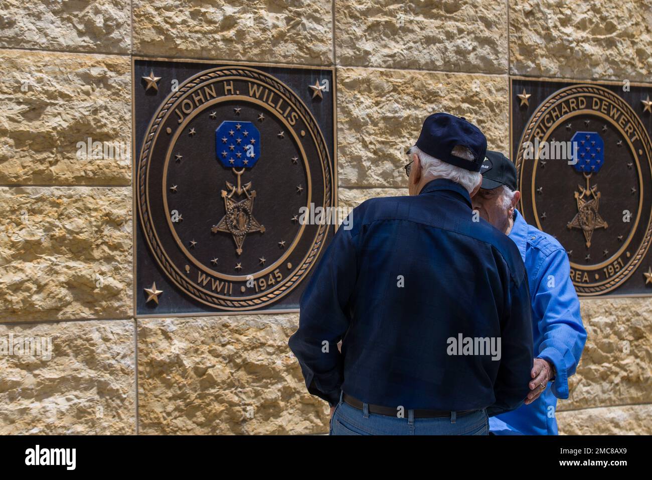 Jerry Ackerman, left, and Jack Gutman, former U.S. Navy corpsmen who ...