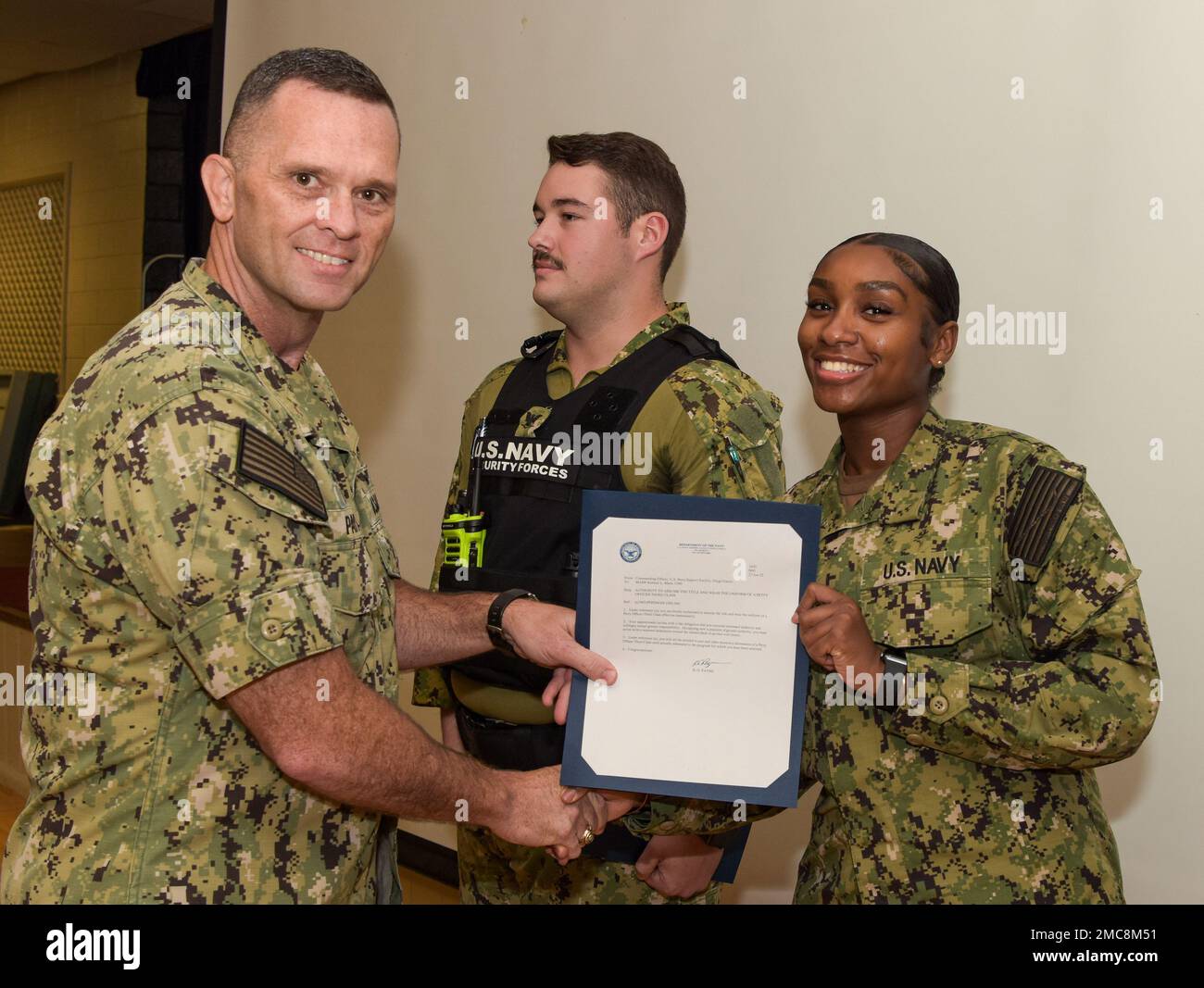 220627-N-EJ241-1014 DIEGO GARCIA, British Indian Ocean Territory (June ...