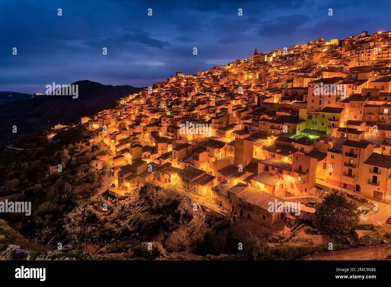 Prizzi sicily italy hi-res stock photography and images - Alamy