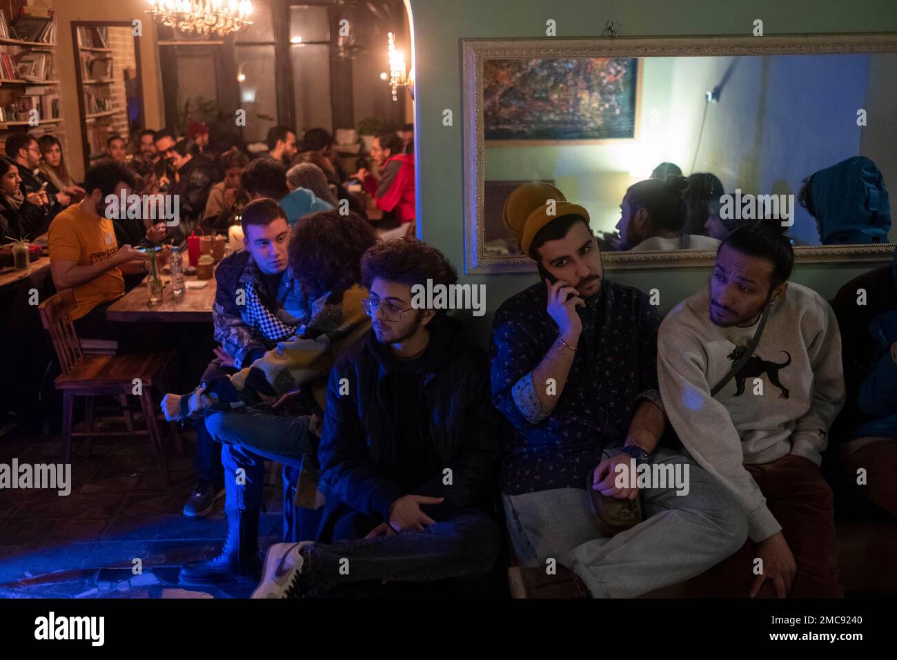 Tehran cafe hi-res stock photography and images - Alamy