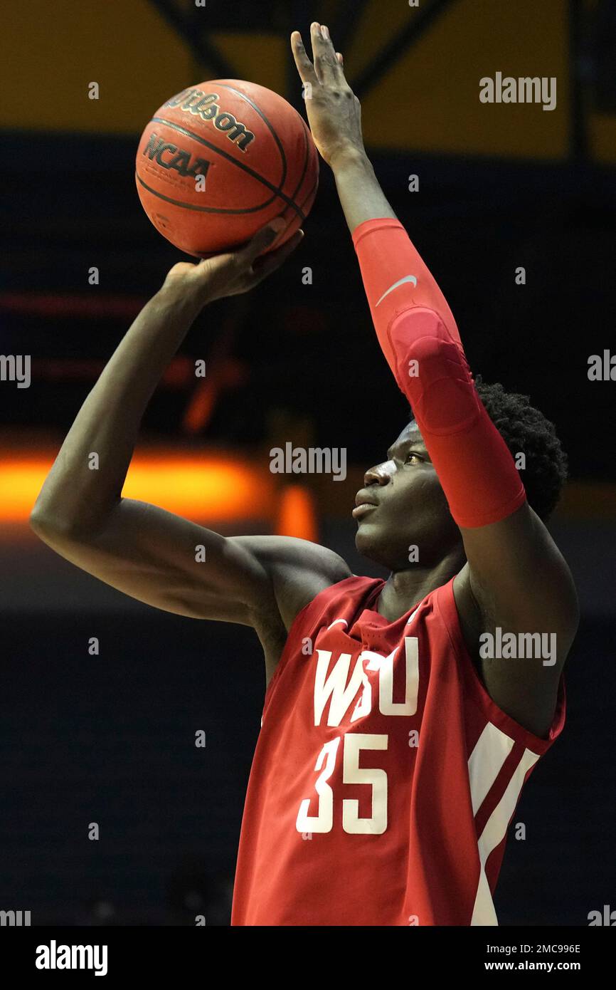 Washington State forward Mouhamed Gueye (35) shoots against California ...