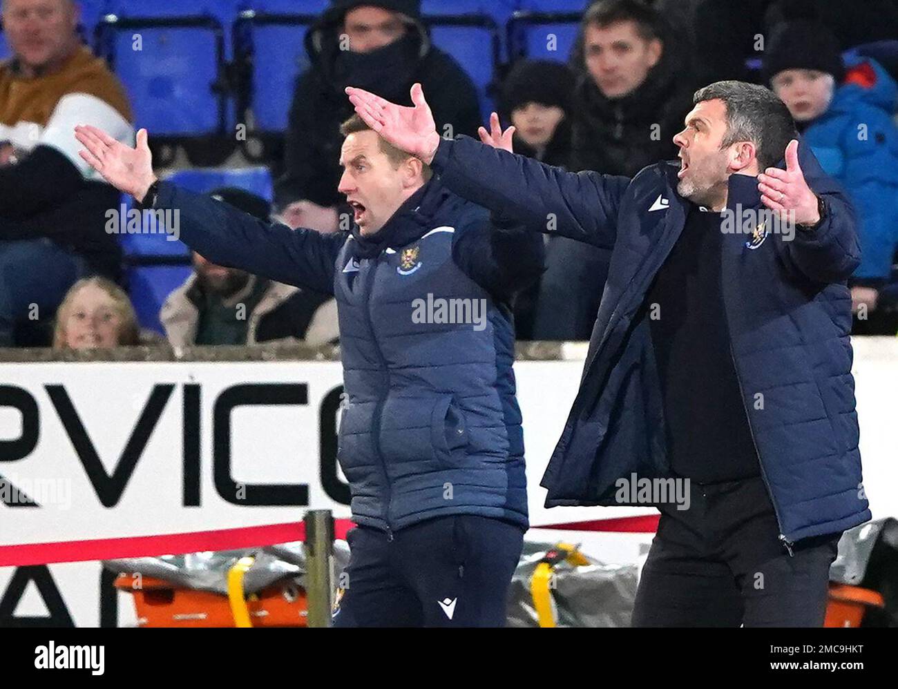 St Johnstone manager Callum Davidson (right) reacts on the touchline ...