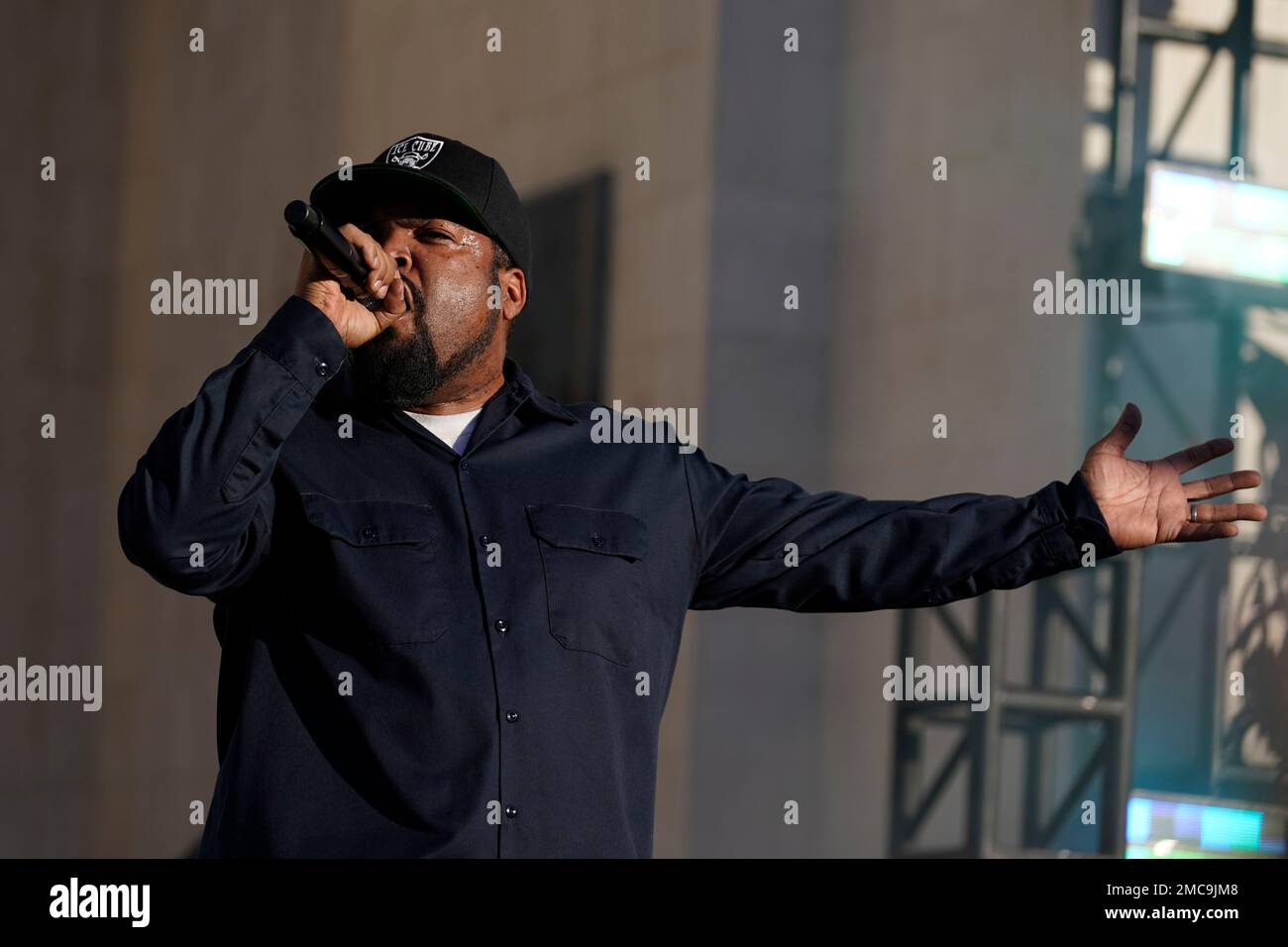 Rapper Ice Cube performs during a NASCAR exhibition auto race at Los ...