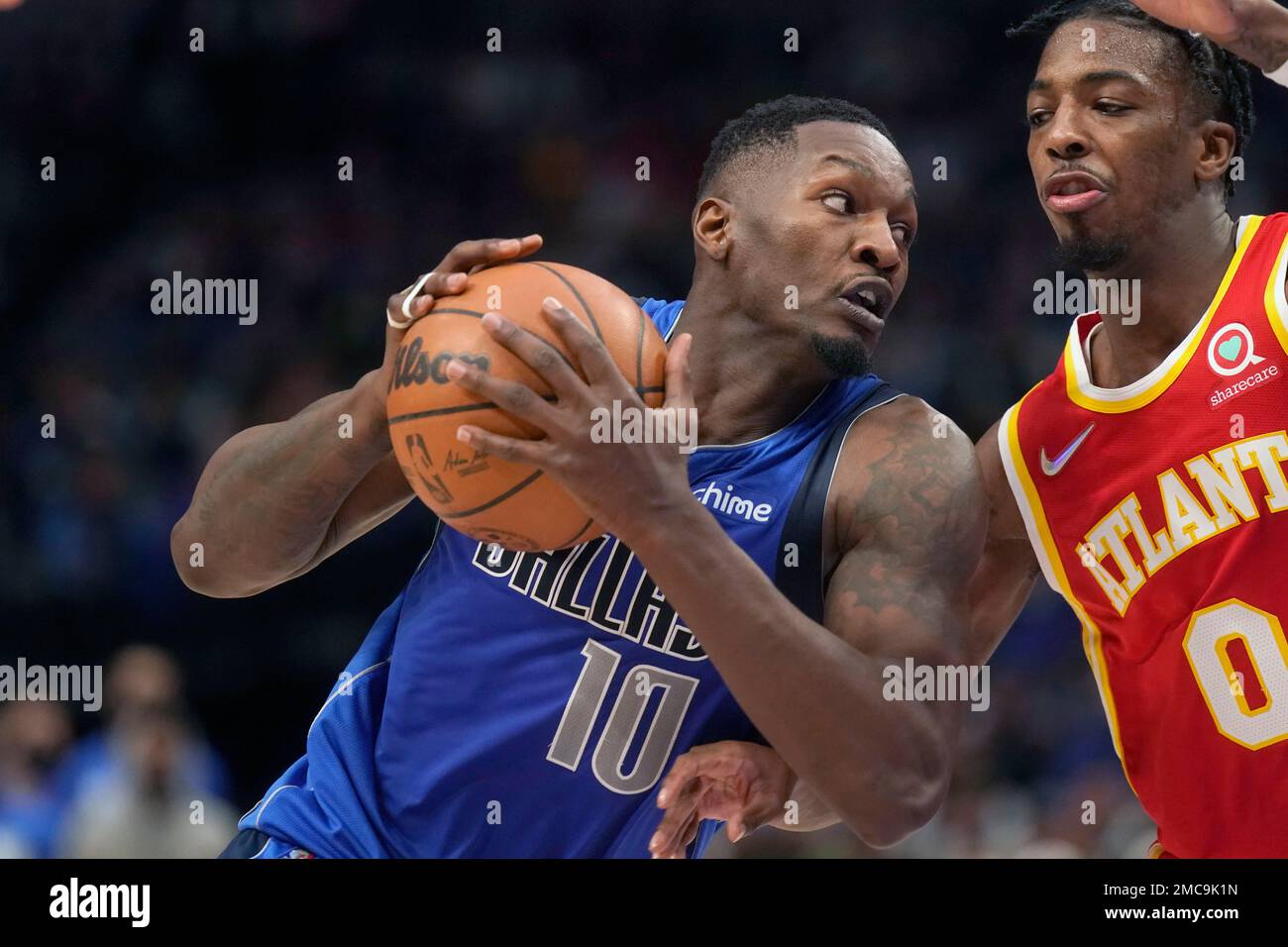 Dallas Mavericks forward Dorian Finney-Smith (10) drives against ...