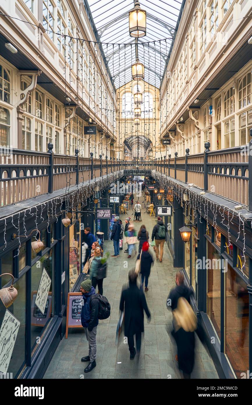 The high street arcade hi-res stock photography and images - Alamy