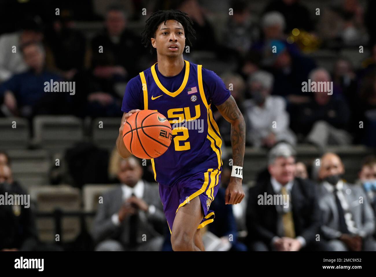 LSU guard Eric Gaines (2) plays against Vanderbilt during the second ...