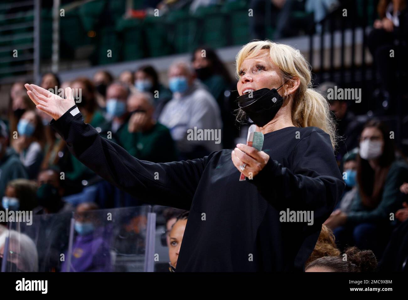 Michigan State coach Suzy Merchant reacts during an NCAA college ...
