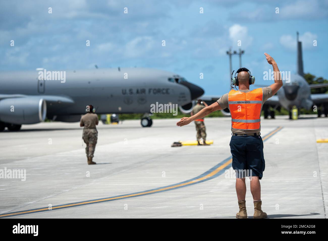 909th aircraft maintenance unit hi-res stock photography and images - Alamy