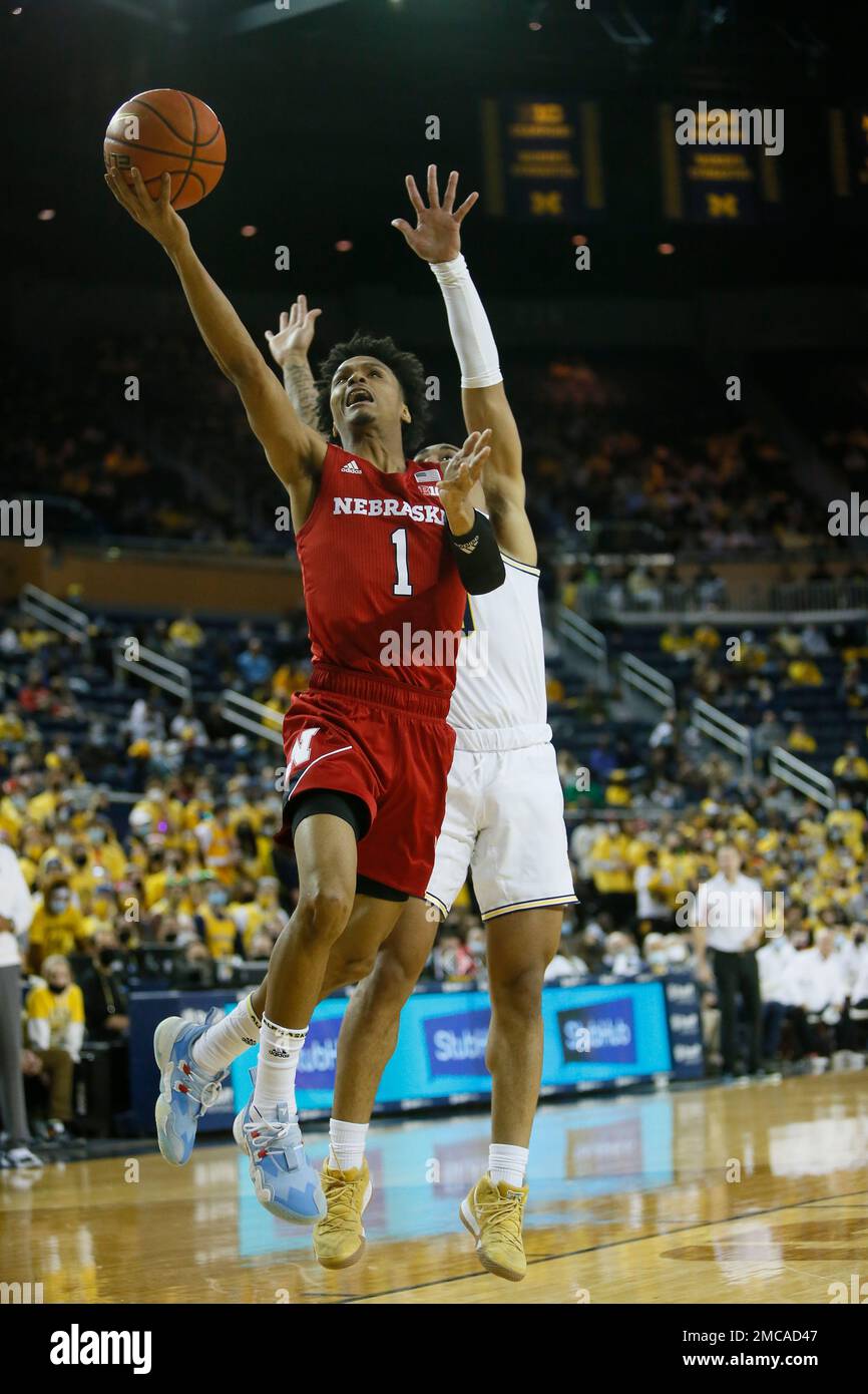 Nebraska guard Alonzo Verge Jr. (1) goes to the basket past Michigan ...