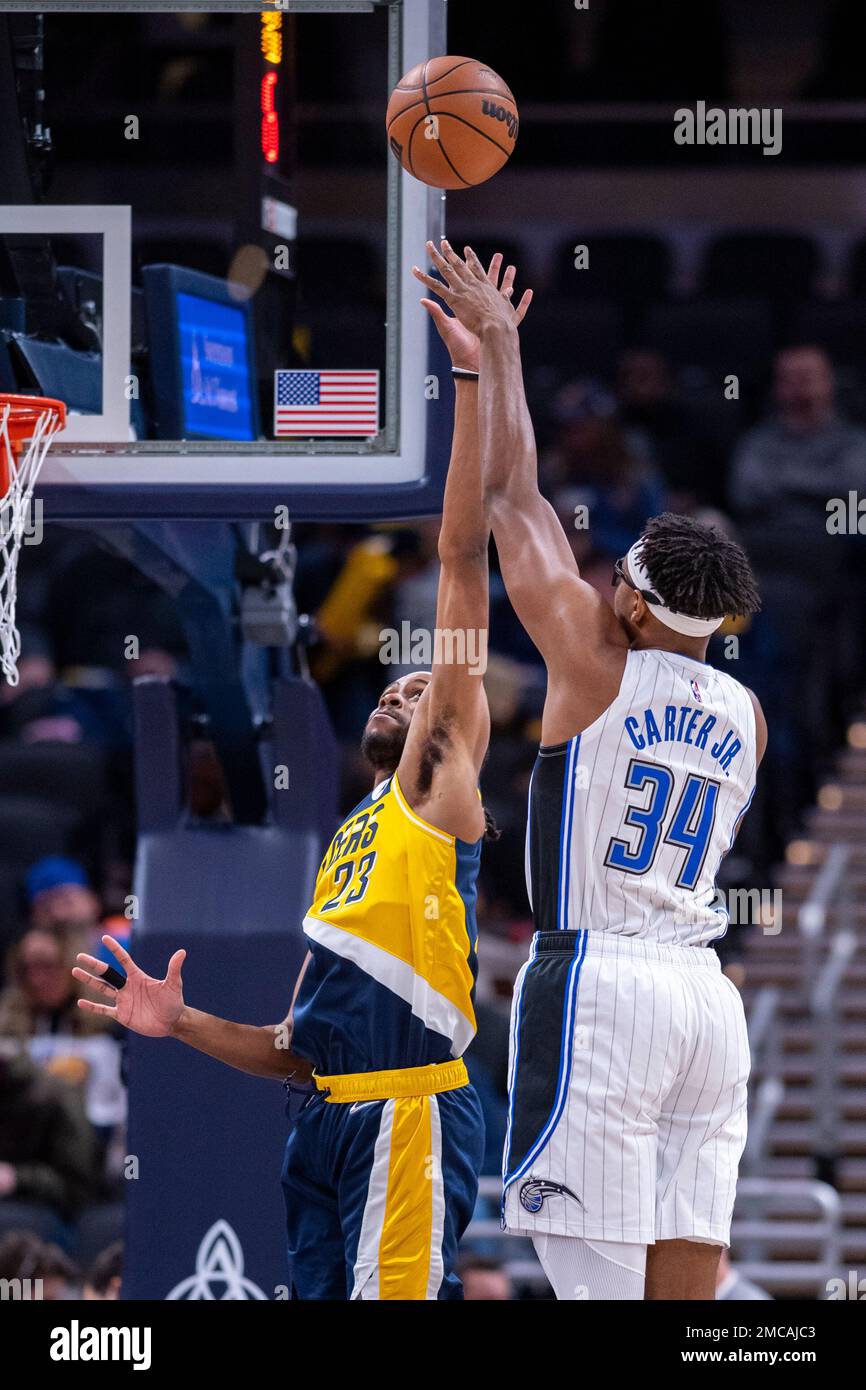 Indiana Pacers forward Isaiah Jackson (23) attempts to block a shot by ...