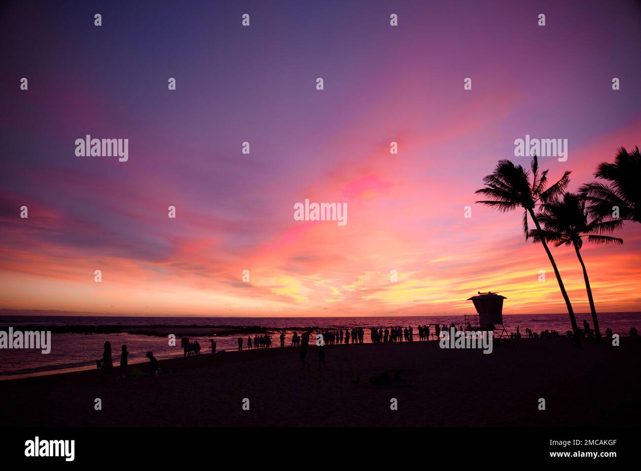 Red skies over paradise hi-res stock photography and images - Alamy