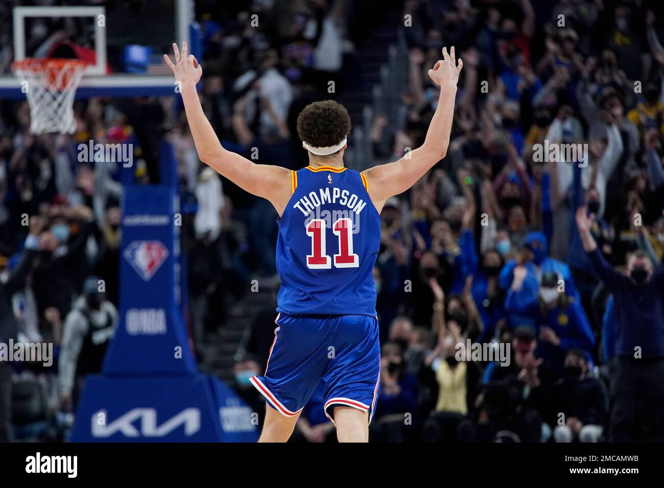 Golden State Warriors guard Klay Thompson against the Brooklyn Nets ...