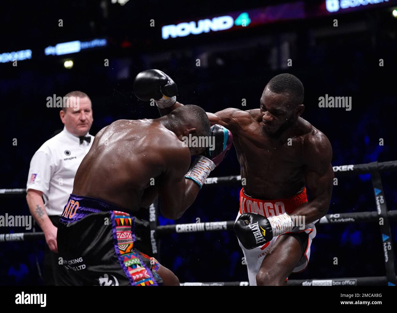Ekow Essuman (left) and Chris Kongo in the welterweight bout at the AO ...