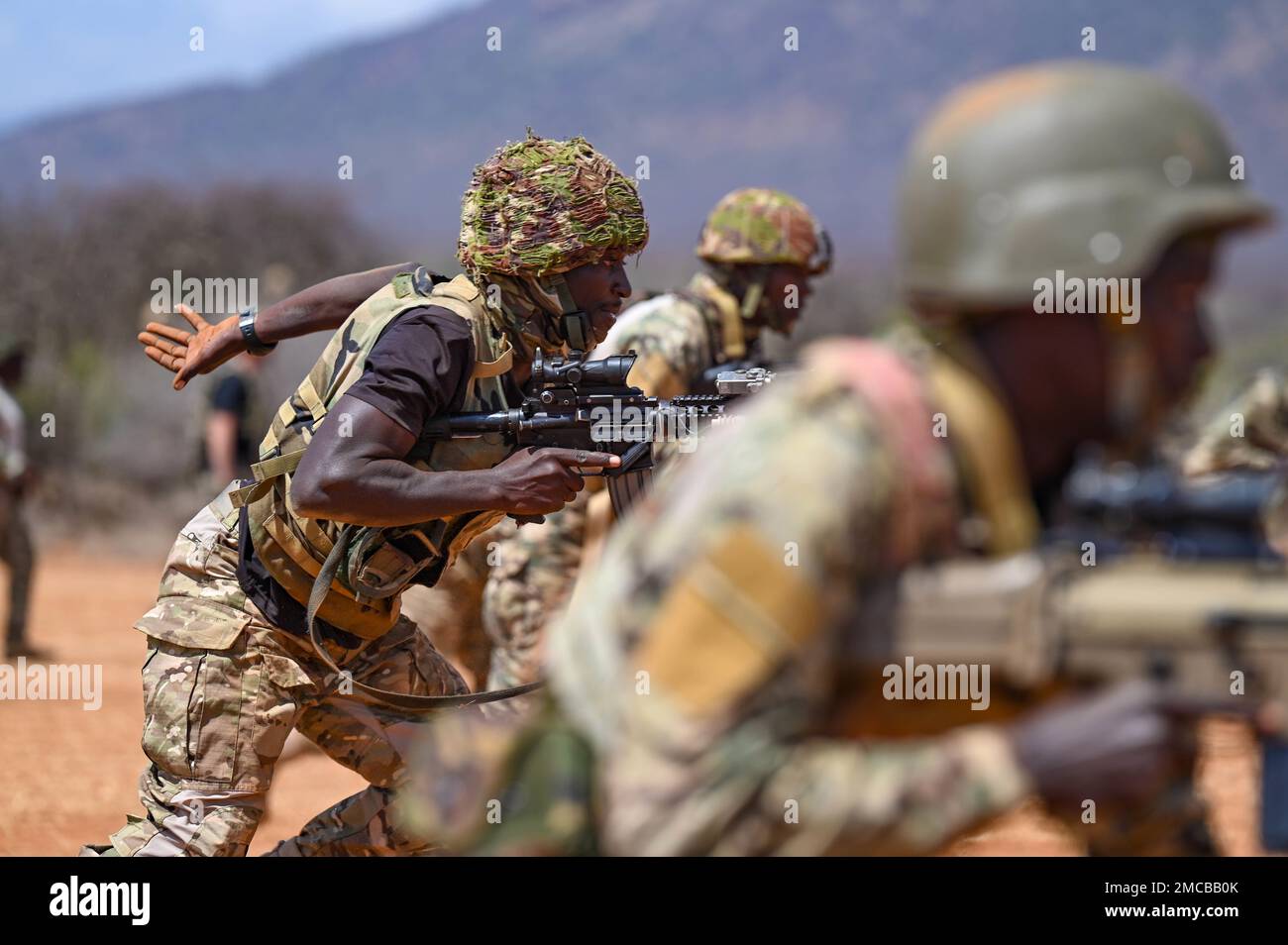Kenyan army hi-res stock photography and images - Alamy