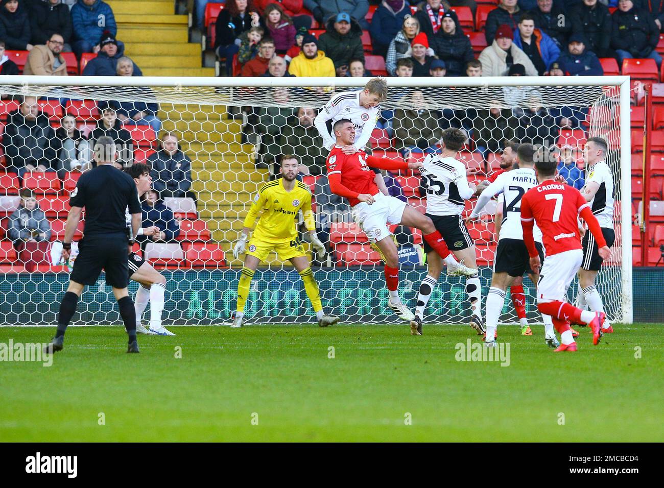 Toby savin of accrington stanley hi-res stock photography and images ...