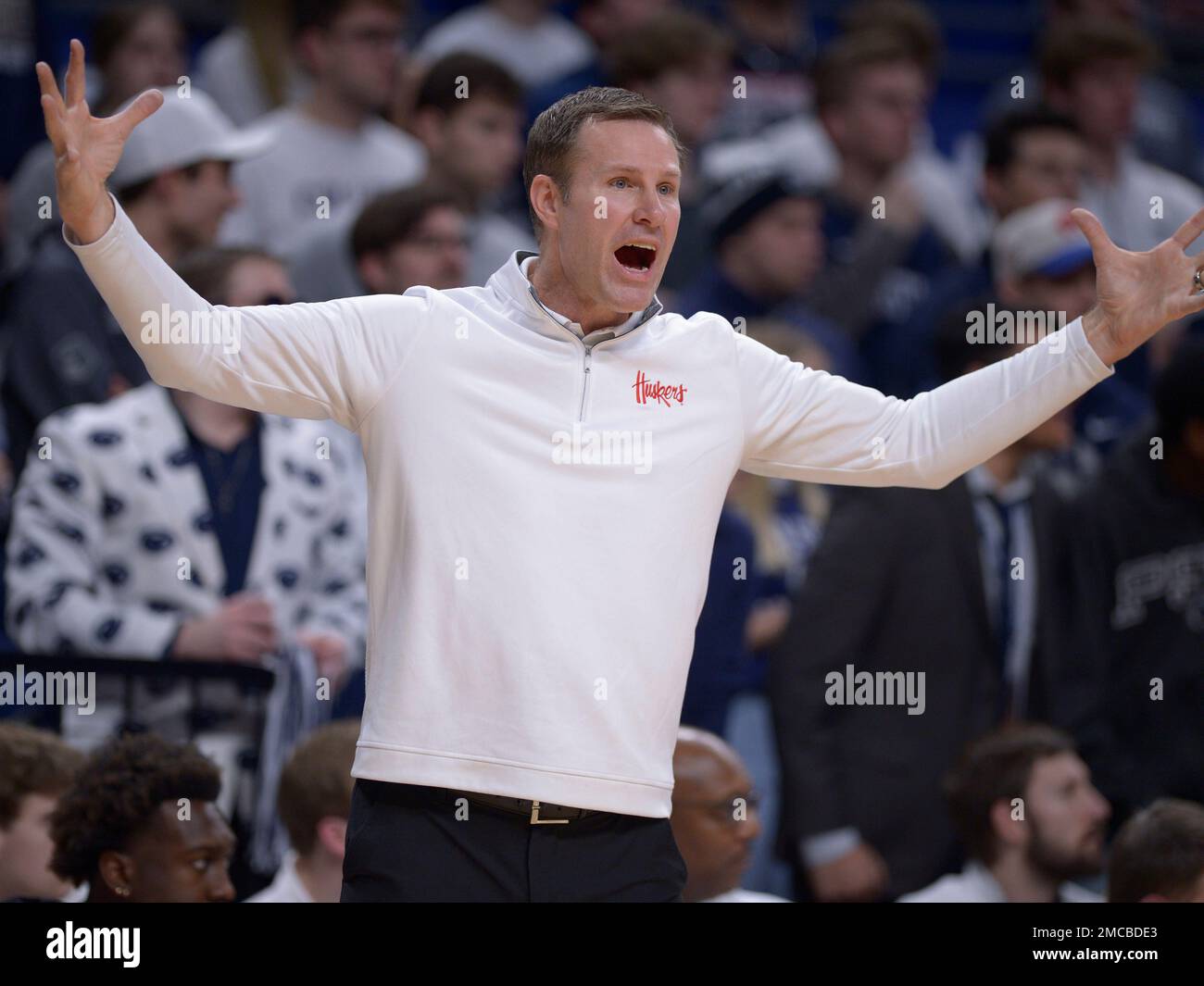 CORRECTS TO HOIBERG NOT HOLBERG - Nebraska coach Fred Hoiberg reacts to ...