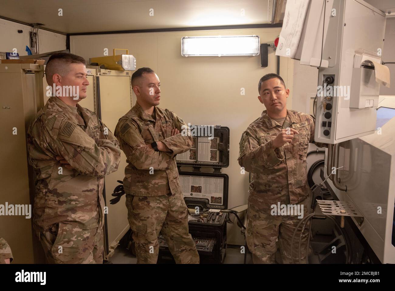 Aviation software hi-res stock photography and images - Alamy