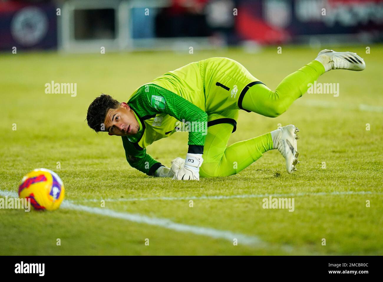 El Salvador goalkeeper Mario Gonzalez watches a shot by the United ...