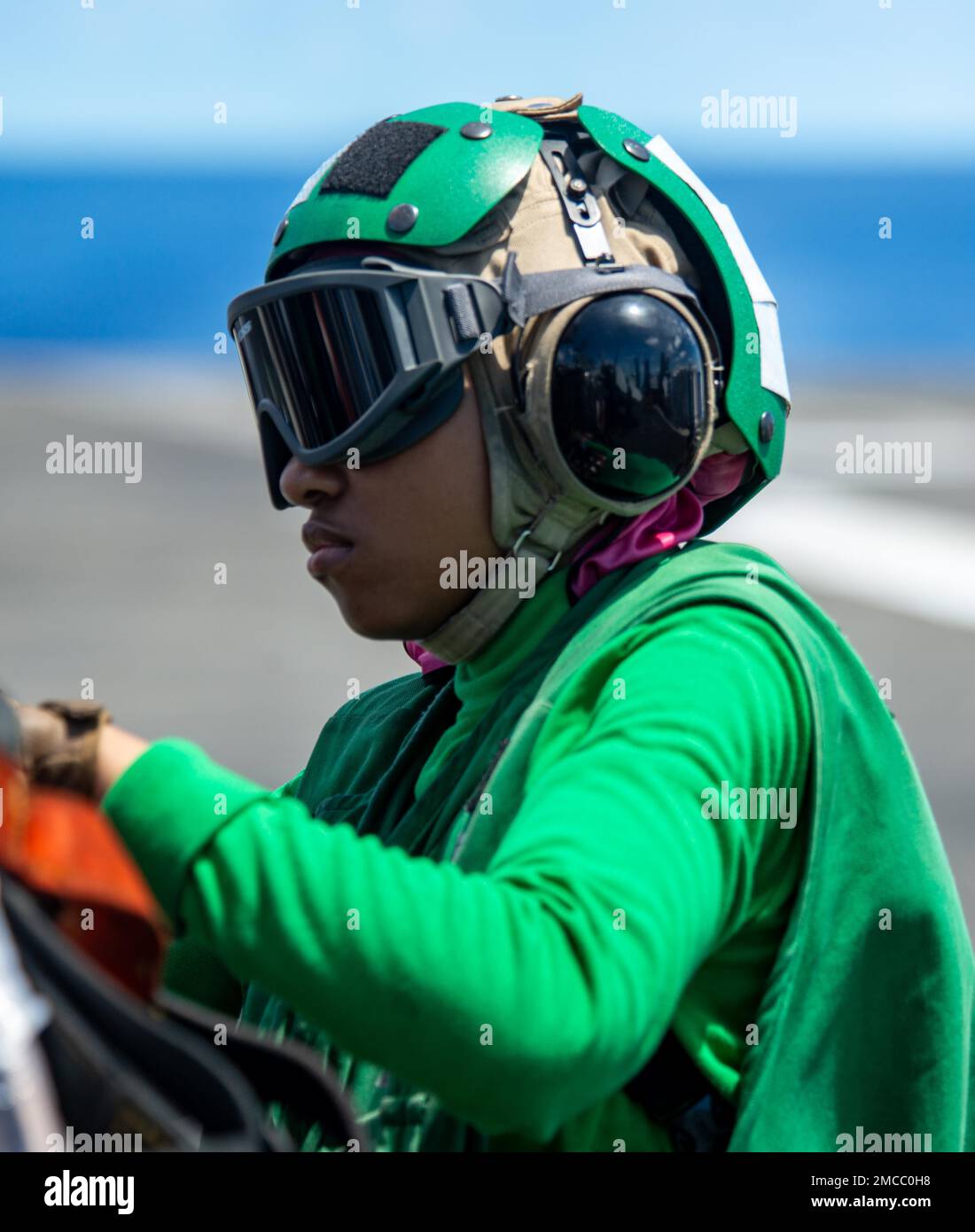 220629-N-DW158-1049 PHILIPPINE SEA (June 29, 2022) Logistics Specialist ...