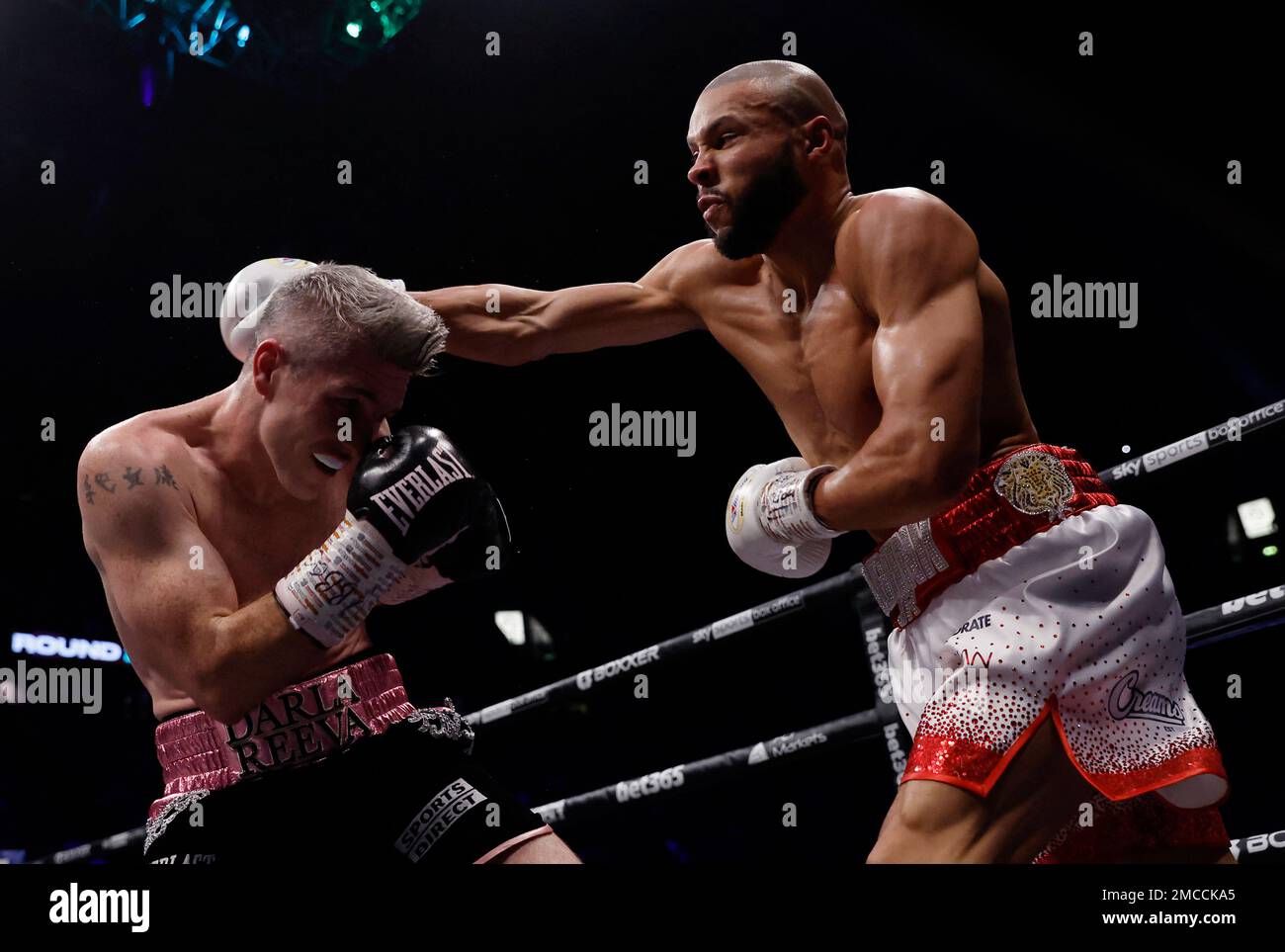 Liam smith and eubank fight hi-res stock photography and images - Alamy