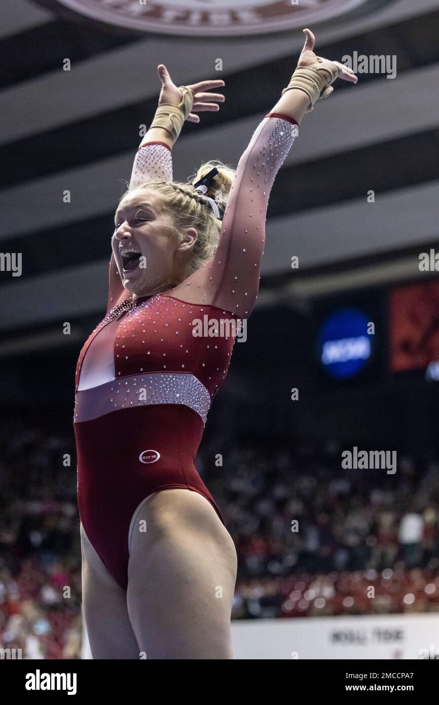 Alabama gymnast Jordyn Paradise competes on the vault during an NCAA ...