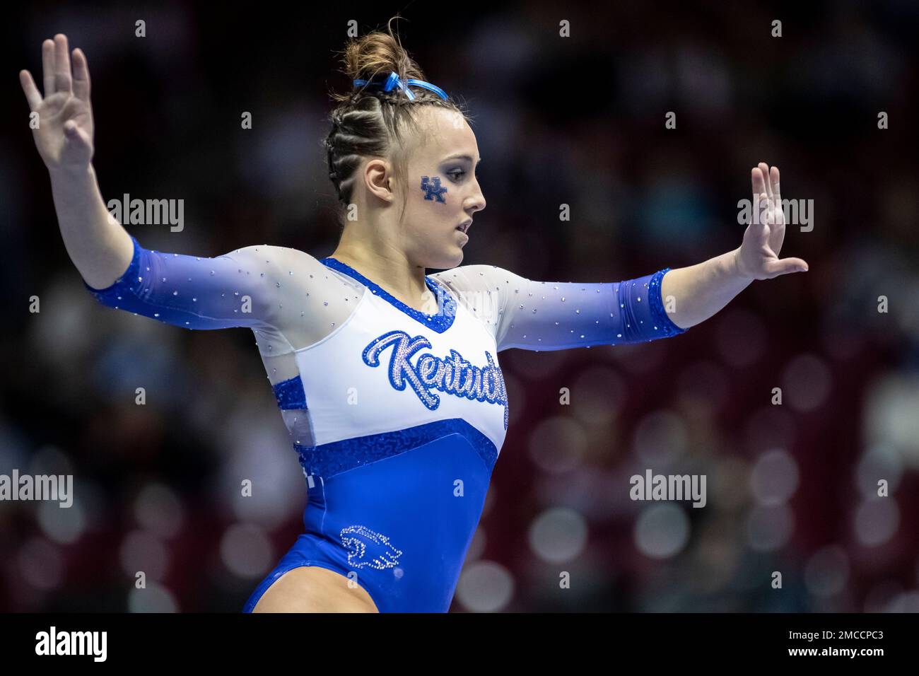 Kentucky gymnast Raena Worley competes on the beam during an NCAA ...