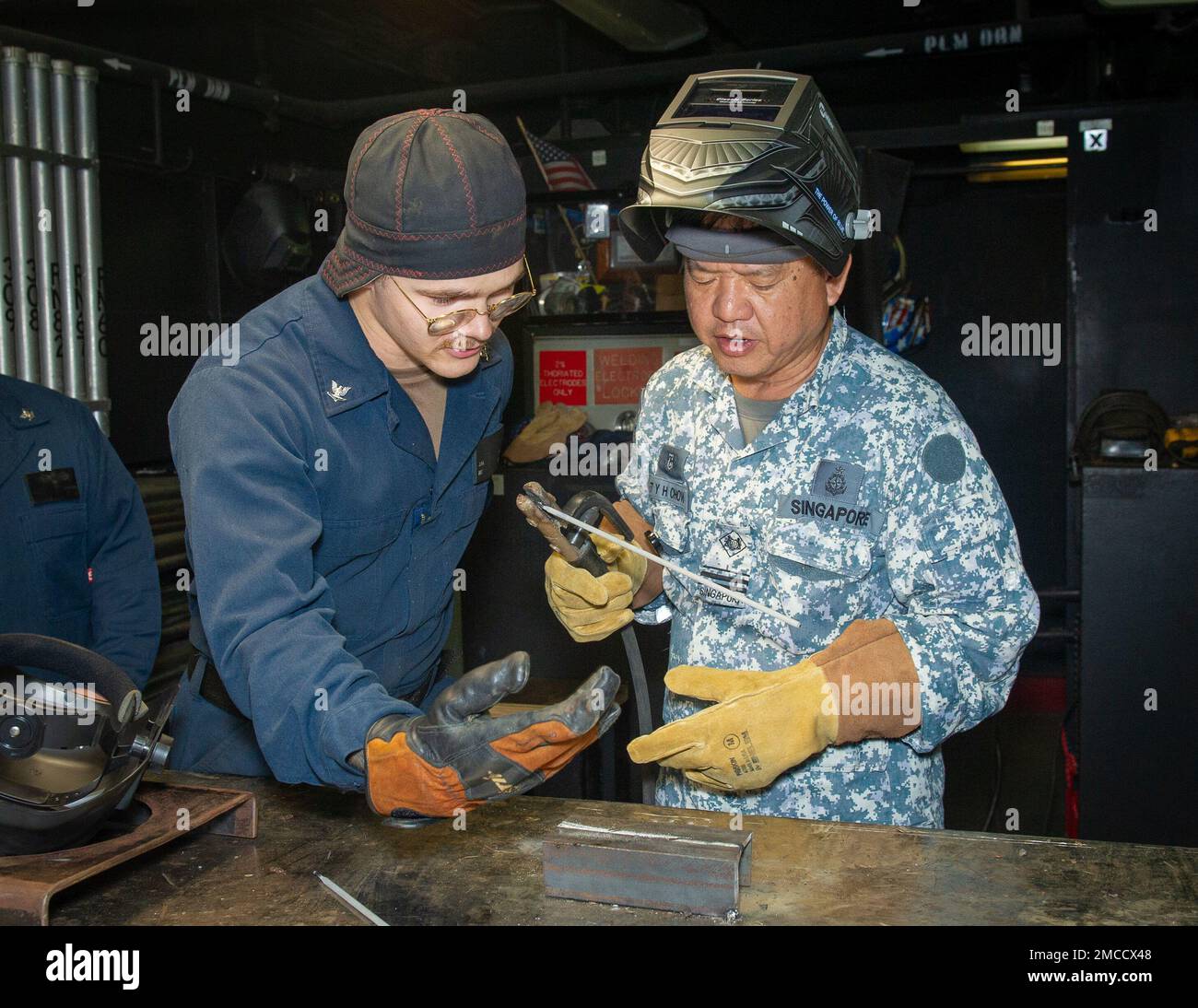 SINGAPORE (June 29, 2022) – U.S. Navy Hull Maintenance Technician 3rd ...