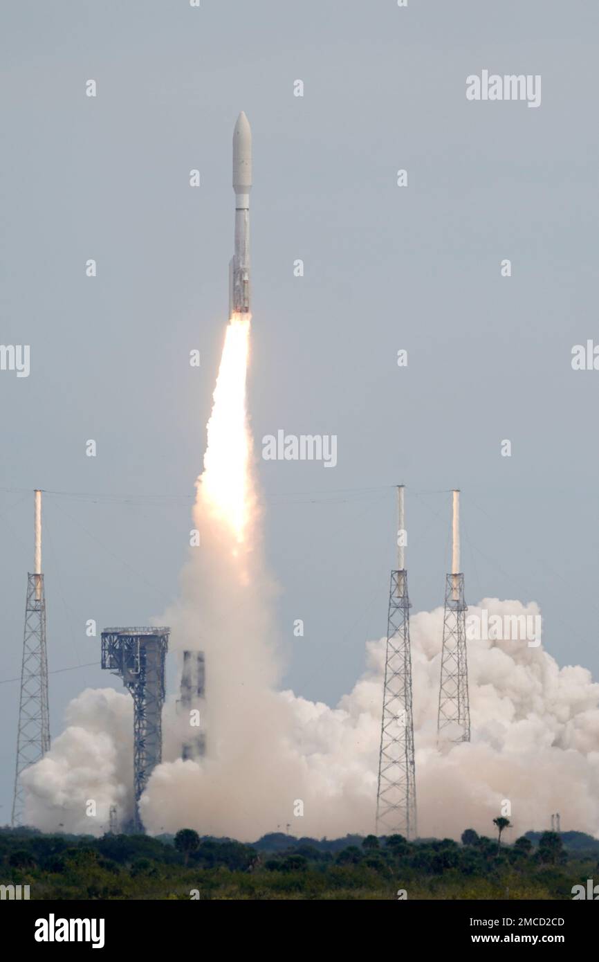 A United Launch Alliance Atlas V rocket carrying satellites for the ...