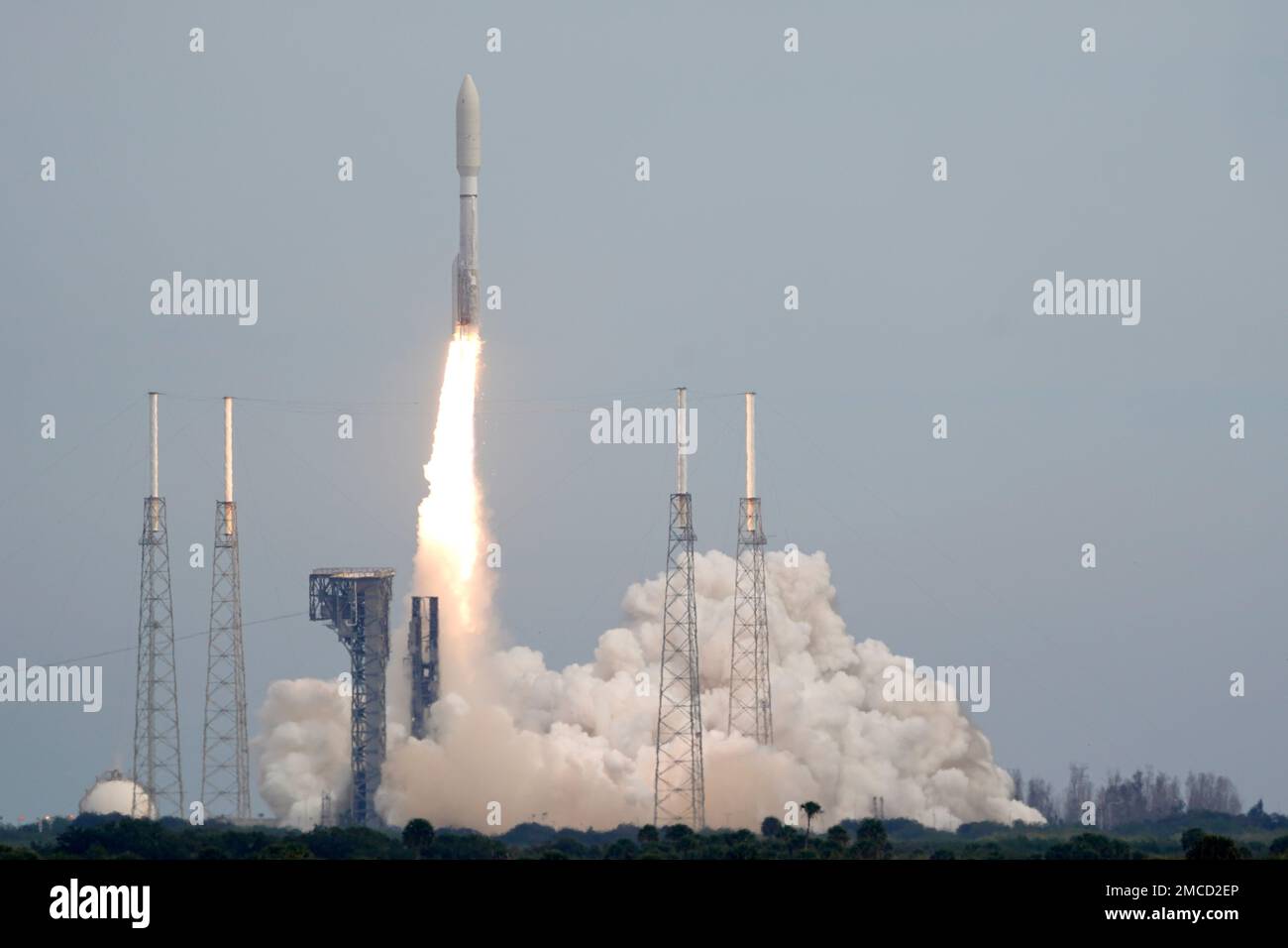A United Launch Alliance Atlas V rocket carrying satellites for the ...