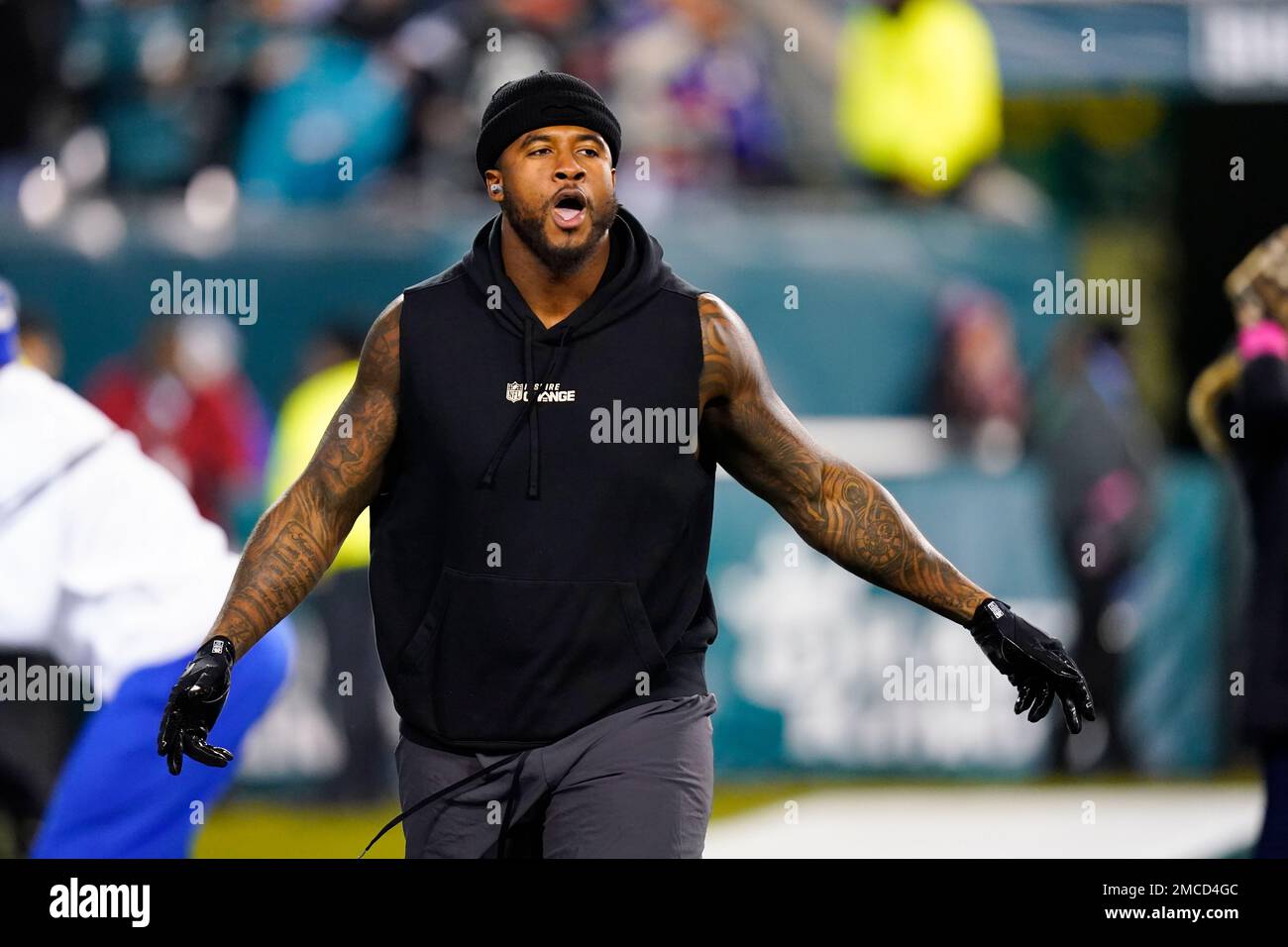 New York Giants linebacker Jihad Ward works out prior to an NFL ...