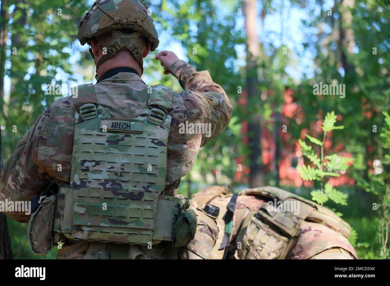 U.S. Soldiers assigned to the 588th Brigade Engineer Battalion,3rd ...