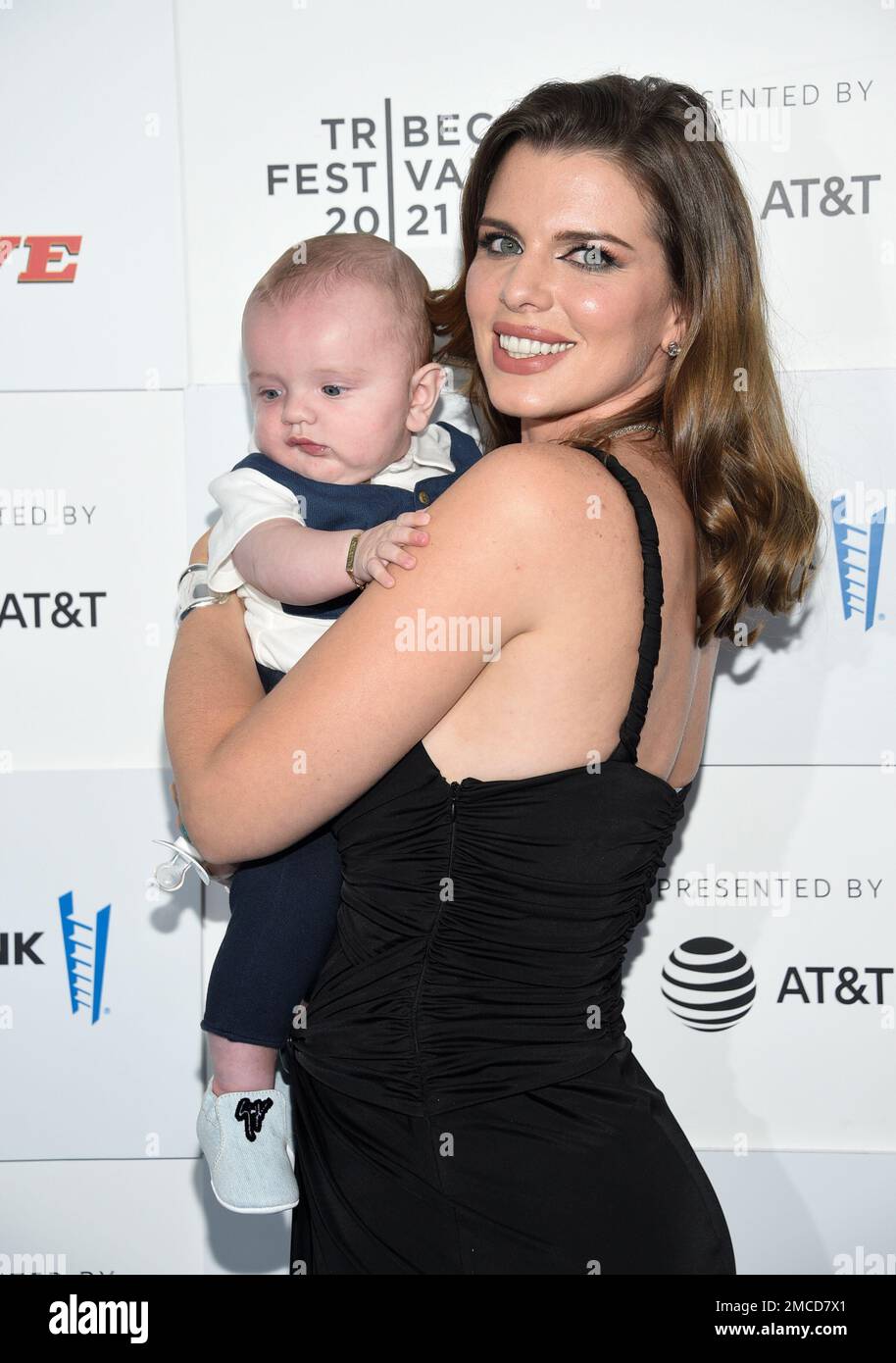 Actress Julia Fox and son Valentino attend the "No Sudden Move ...