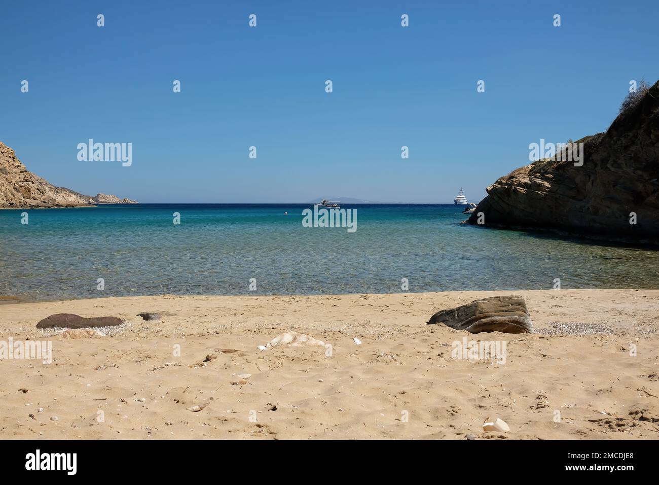 View stunning tropical beach sandy hi-res stock photography and images ...