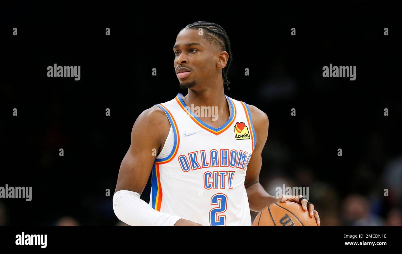 Oklahoma City Thunder guard Shai Gilgeous-Alexander (2) in the second ...
