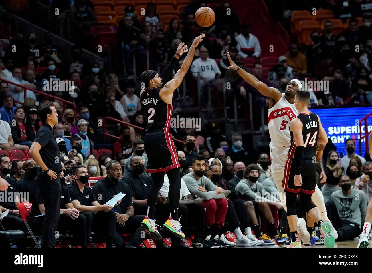 Miami Heat guard Gabe Vincent (2)shoots over Toronto Raptors forward ...