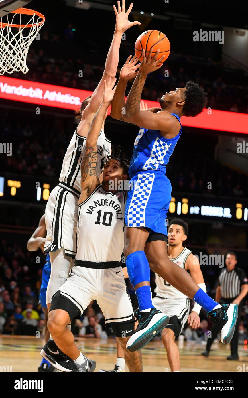 Kentucky forward Keion Brooks Jr. (12) shoots as Vanderbilt forward ...
