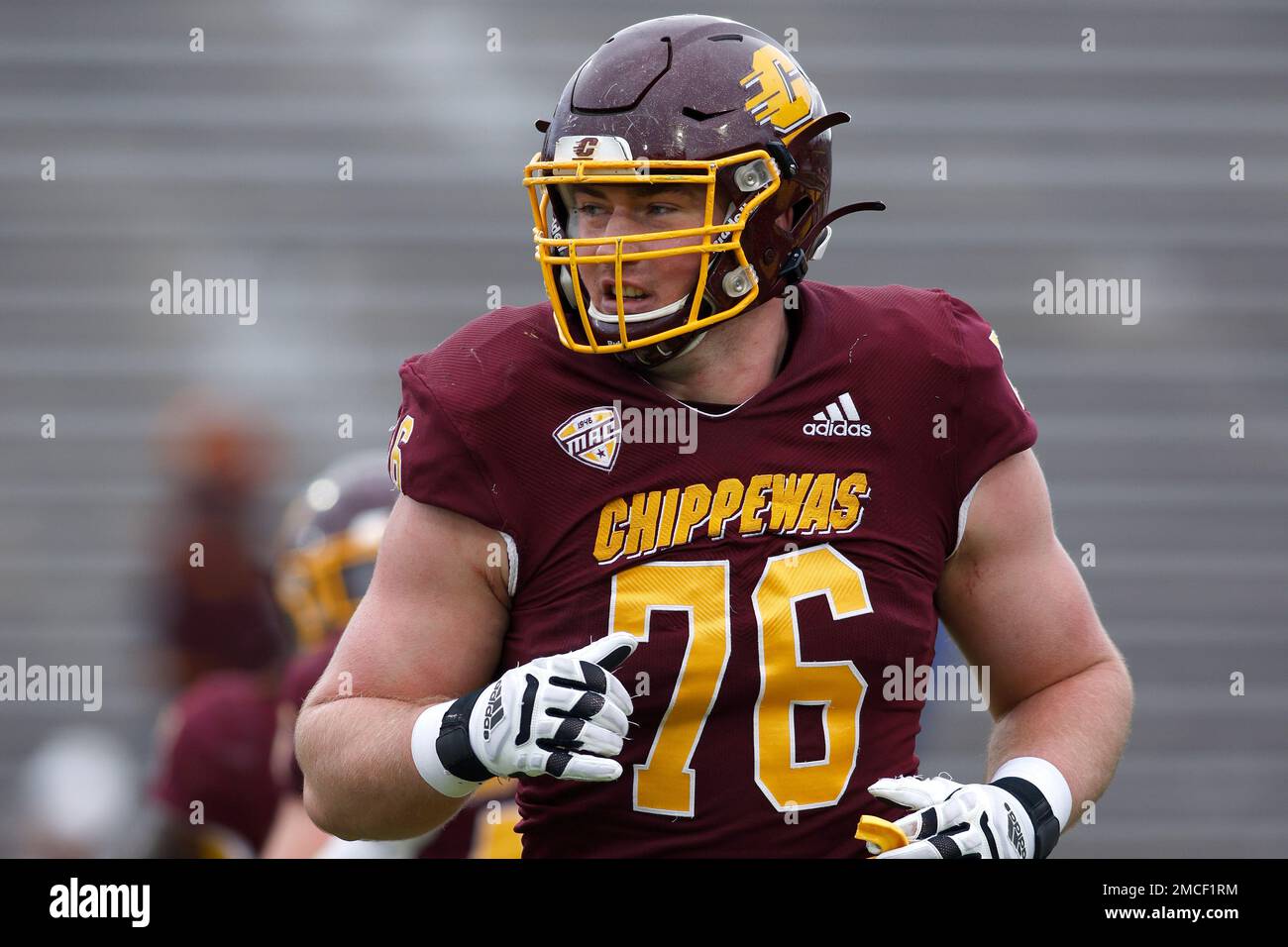 Central Michigan offensive lineman Bernhard Raimann plays during an ...