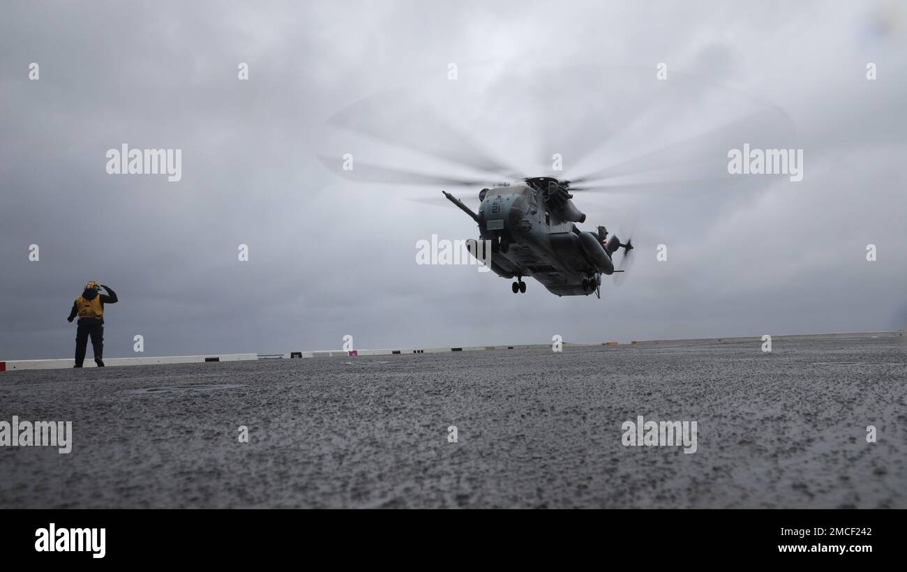 SOUTH CHINA SEA (DEC. 30, 2022) – U.S. Navy Aviation Boatswains Mate ...