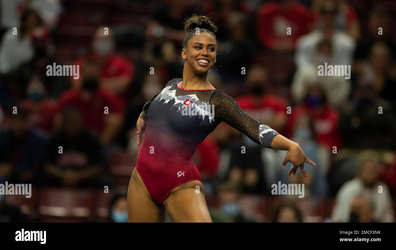 Utah Utes gymnast Jaedyn Rucker performs a floor routine during an NCAA ...