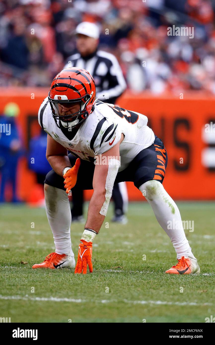 Cincinnati Bengals tight end Mitchell Wilcox (84) lines up for a play ...