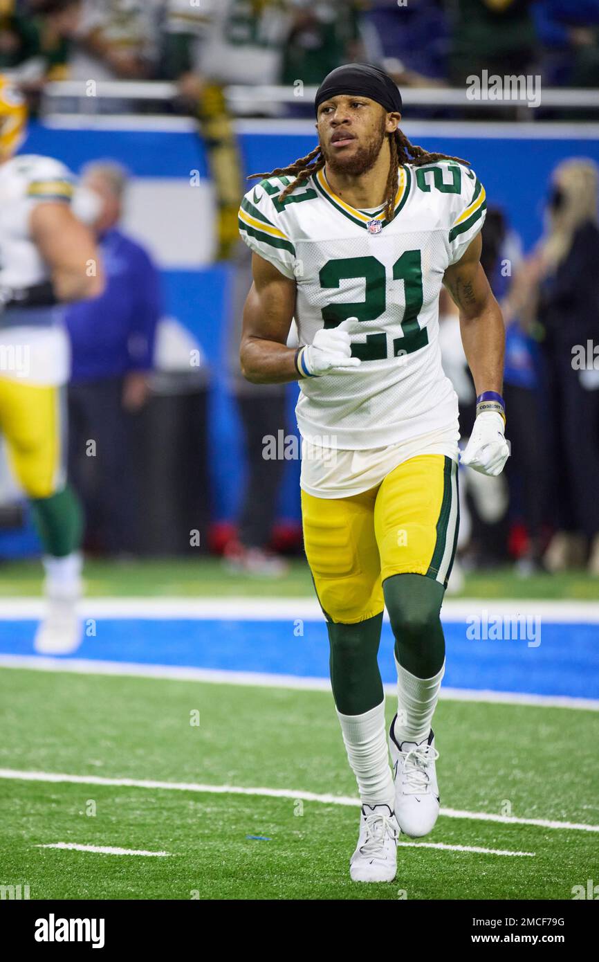Green Bay Packers cornerback Eric Stokes (21) runs on to the field ...
