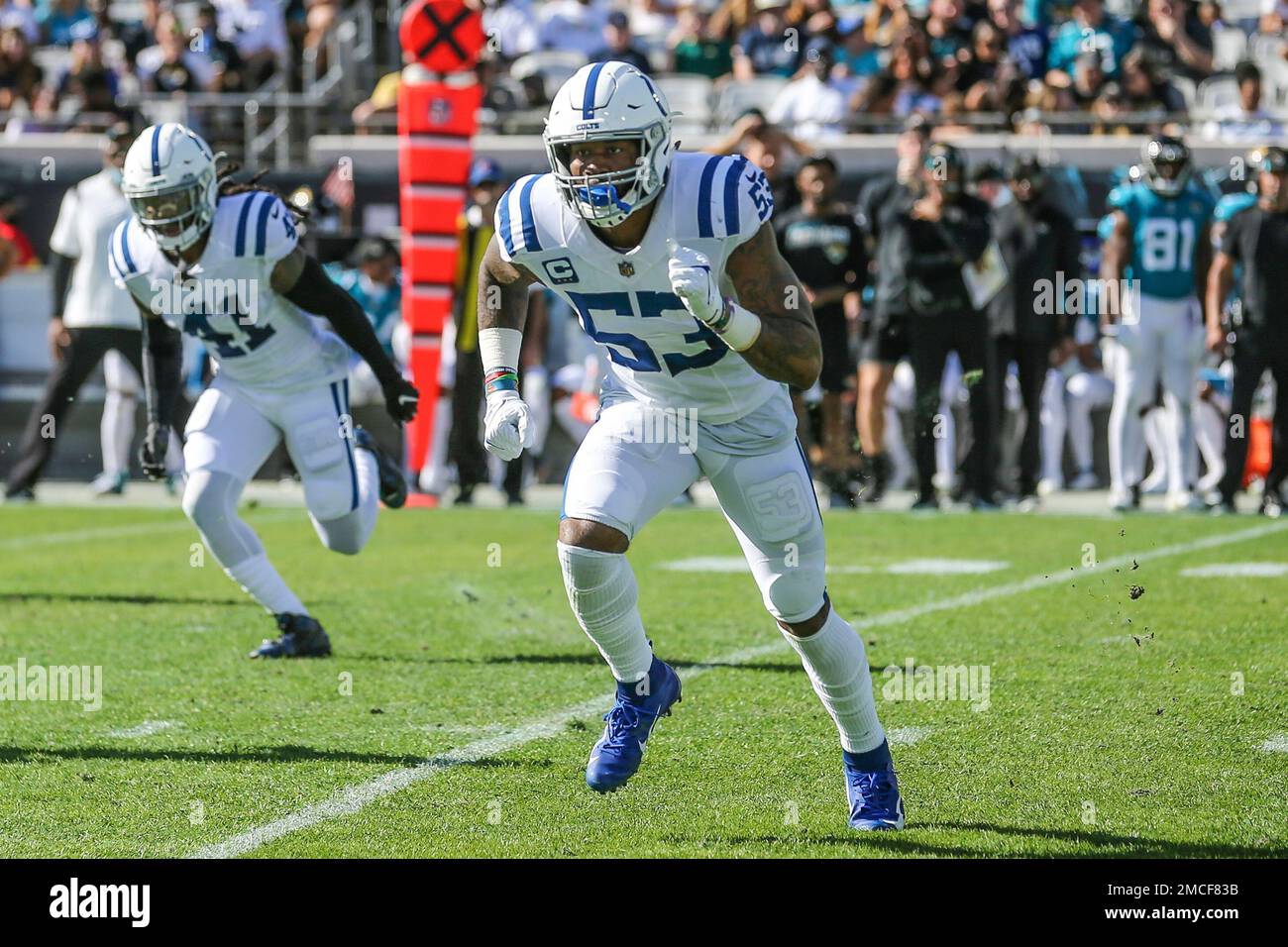 Indianapolis Colts outside linebacker Darius Leonard (53) runs to the ...