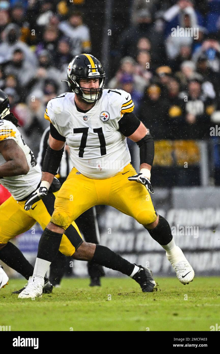 Pittsburgh Steelers offensive tackle Joe Haeg (71) in action during ...