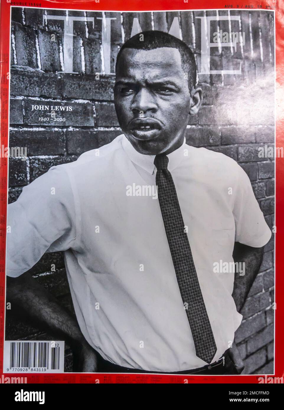 2000s magazine covers hi-res stock photography and images - Alamy